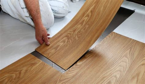 Vinyl Flooring And Vinyl Floor Tiles The 8 Pros And Cons