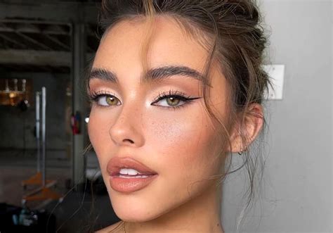 What Eyeglasses Does Madison Beer Wear Celebritystyleguide