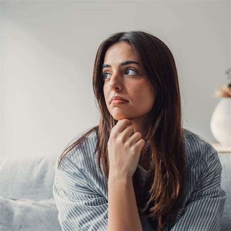 4 Unhealthy Thinking Traps You May Fall Into If You Struggle With Self