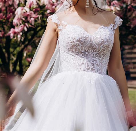 Весільна сукня — ціна 2500 грн у каталозі Весільні сукні Купити жіночі речі за доступною ціною