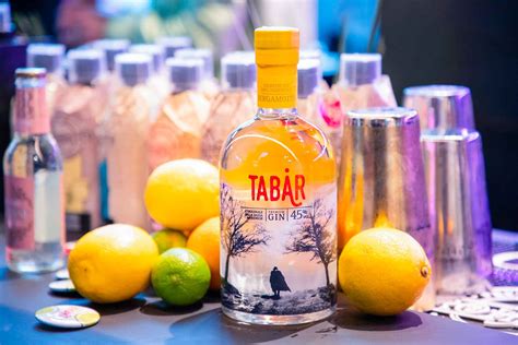 Gin Tabar Bergamotto Nato Da Unantica Ricetta Della Distilleria Casoni Cibeviamo