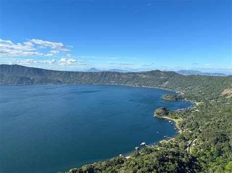 Exploring Lago De Coatepeque El Salvador Vivo Latam Bienes Raíces El