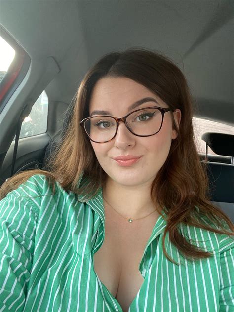 About To Head In To Work… Send Monday Motivation R Girlswithglasses