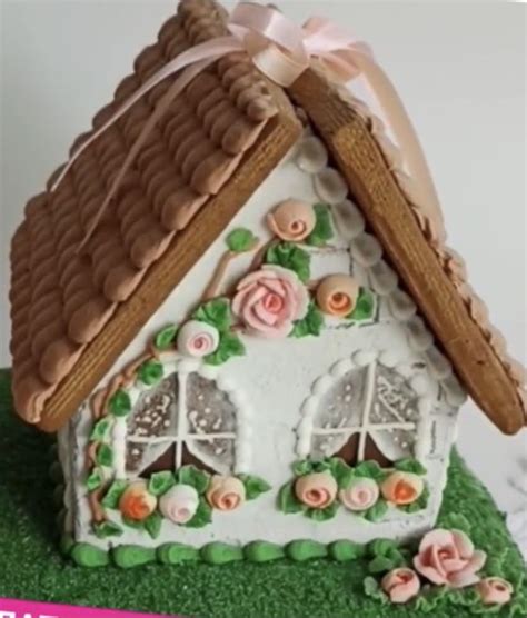 Пин от пользователя Marina на доске ПРЯНИКИ Домики Украшение печенья Пряничные поделки