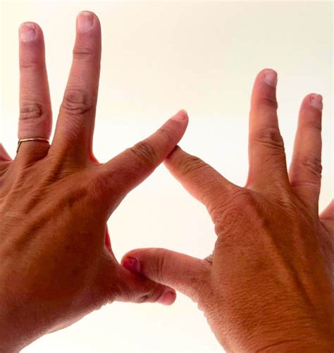 How To Answer Yes Or No Questions By Muscle Testing Your Fingers