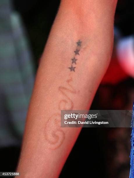 Heidi Klum Tattoo Photos And Premium High Res Pictures Getty Images