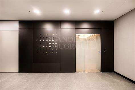 Office Space 办公空间에 있는 Hjl님의 핀 사무실 벽 인테리어 사무실 디자인 데스크