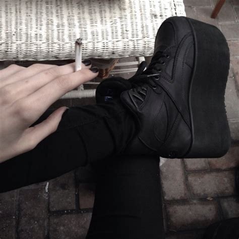 Shoes 626894 Girl Pale Girl And Black On