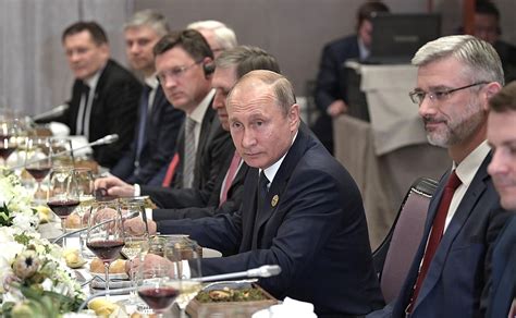 Встреча с Председателем КНР Си Цзиньпином • Президент России