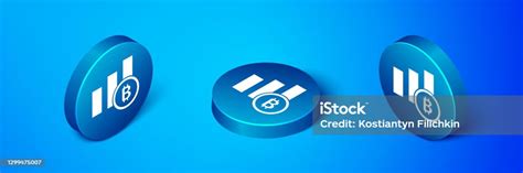 파란색 배경에 격리 된 등색 파이 차트 인포 그래픽 비트 코인 아이콘 다이어그램 차트 기호입니다 파란색 원 버튼입니다 벡터 인포그래픽에 대한 스톡 벡터 아트 및 기타 이미지