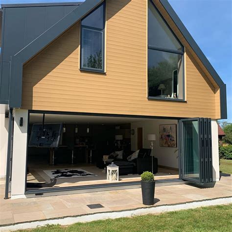 Oak Brown Composite Cladding Class D 36m Envirobuild