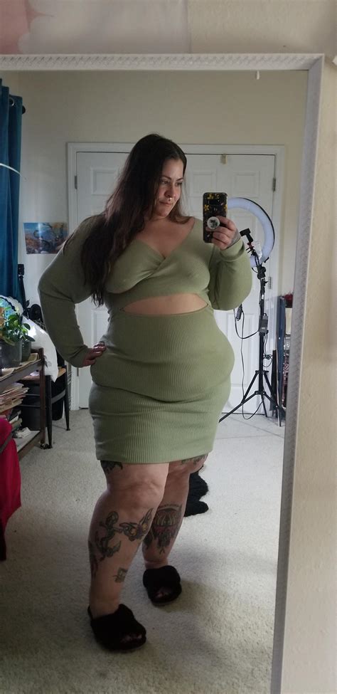 Be Honest Would You Take Me To Dinner In This Dress R Bbwselfies