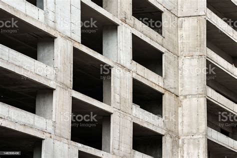 건설 중인 건물은 바닥을 막습니다 건설 중인 건물의 철근 콘크리트 바닥 건설 산업 0명에 대한 스톡 사진 및 기타 이미지 0