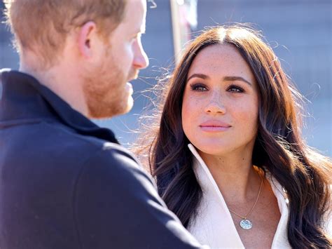 Meghan Markle ‘furious’ over Buckingham Palace’s reaction to Vanity Fair interview | Herald Sun