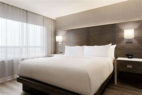 Embassy Suites By Hilton Toronto Airport Updated 2022 Prices Reviews