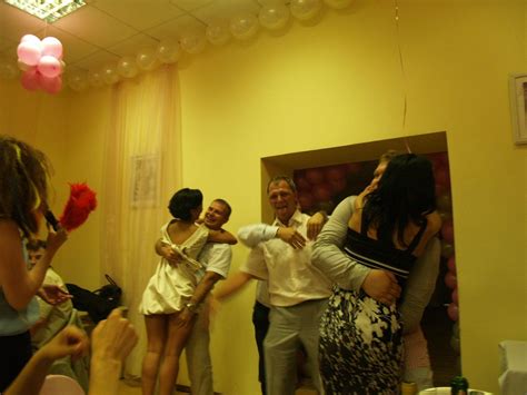 Real Amateur Public Candid Upskirt Picture Sex Gallery Naughty Brides Upskirt Photos