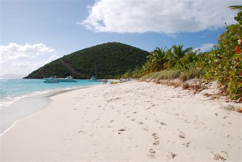 The Top Caribbean Islands With The Best Nightlife