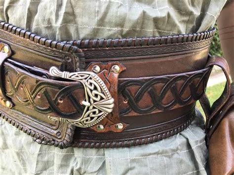Pin By Noobiplay Yt On Projeto Osher Leather Armor Custom Leather Belts Leather Belts