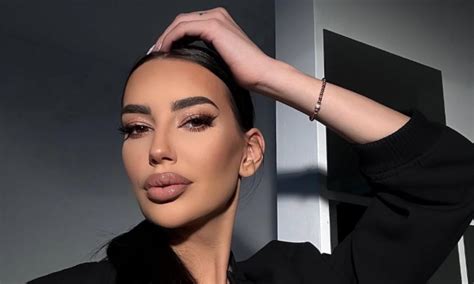 Katarina Grujić Operisala Dioptriju