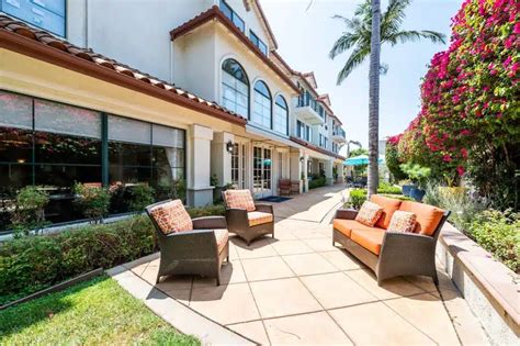 Granada Hills Aegis Living
