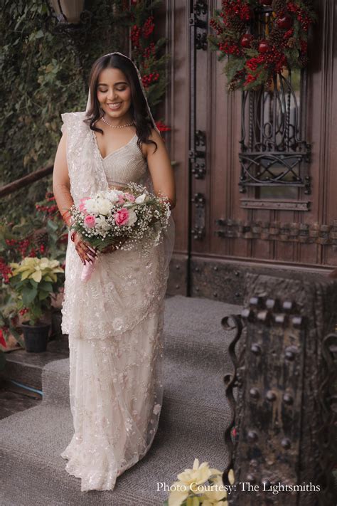 Sneha Mehta And Zerxes Irani Taj Lands End Mumbai Weddingsutra