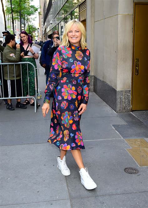 Malin Akerman Hits A Relatable Note Go Fug Yourself Go Fug Yourself