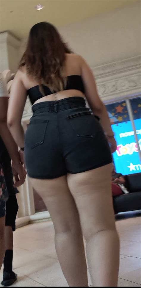 Massive Ass In Tight Jean Shorts Pawg Short Shorts Volleyball Forum