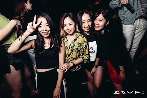 How To Date Girls In Singapore Where To Find Love And Relationship