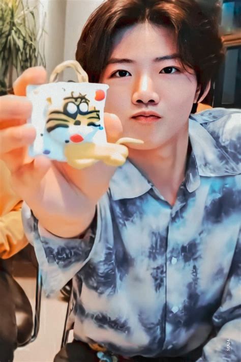 준규 Junkyu TREASURE 트레저 Treasures Freaky couples Bts funny videos