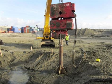 Choosing The Right Pile Driver Equipment Guide For Construction Pros