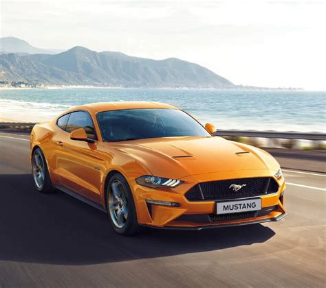 Ford Mustang - Kraftvoll und dynamisch: Die Ikone der Straße.
