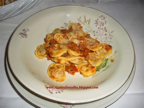Ricette Semplici E Genuine Cappelletti Al Ragù Di Bolognese