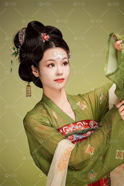 风韵高清图片 大唐风韵女性古装妆容造型 人像图片免费下载格式3576像素编号70752370 千图网