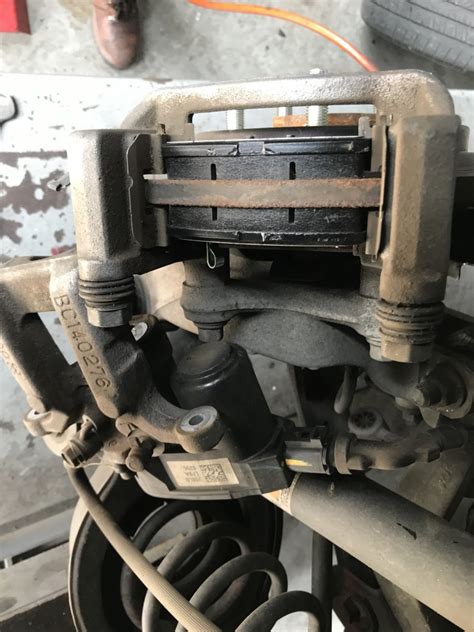 수원 정비소 기아 올뉴k7 브레이크패드 교체 브레이크라이닝 타이어 교체 교환 한국타이어 245 45 18 사이즈 4본 교체