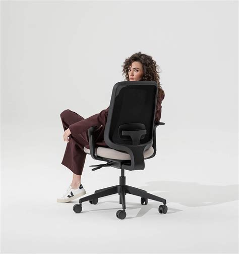 Task One Black Office Chair With Arms Cedar Seat Slouch