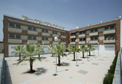 Urbanización Las Palmeras Trabajos Construcciones Serrot S A