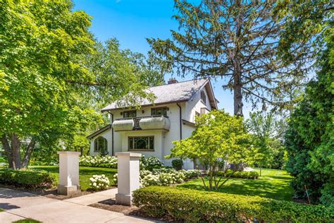 338 Woodstock Ave Kenilworth Il 60043 See Est Value Schools And More