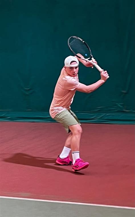 Cus Tennis Andrea Cogo Sbaraglia Il Campo In Regione Telestense