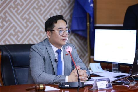 Баянзүрх дүүргийн ИТХ ын дарга А Баярыг дэмжигчид