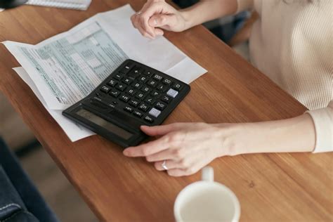 日本と海外で金融所得課税を比較するとどうなる？課税対象金額や海外移住リスクを解説！ 110financial Support
