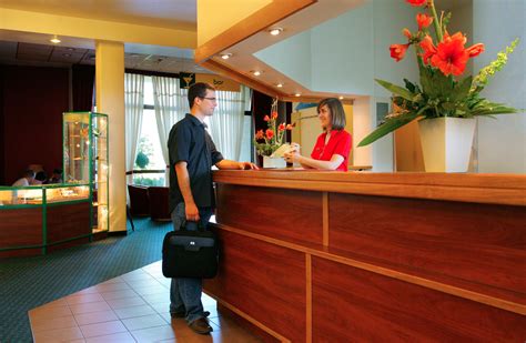 Hotel Front Office Design At Abbie Patterson Blog