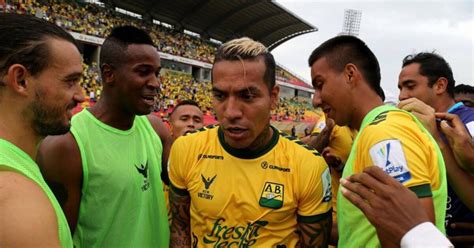 Dayro Moreno는 부카라망가 팀원이 묻는 호기심 많은 질문으로 소셜 네트워크에서 조롱을 받았습니다 Infobae