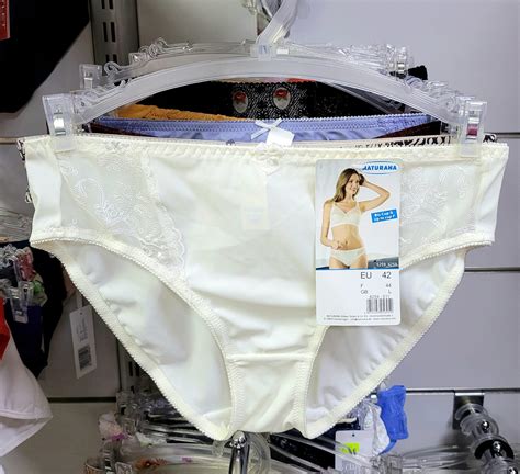 Naturana Slip Gacice U Sampanj Beloj Boji Model 4259 Glavna Outlet