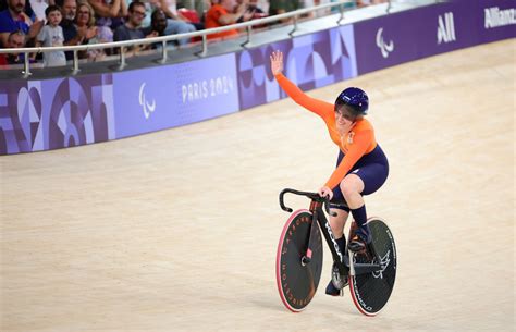 Paris 2024 Para Cyclist Caroline Groot Wins First Gold Medal Of Games