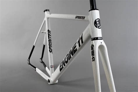 2023 엔진11 스프린터 트랙 프레임셋 화이트 스플래시 And 오션 블루 컬러 입고 소식 리뷰 네이버 블로그