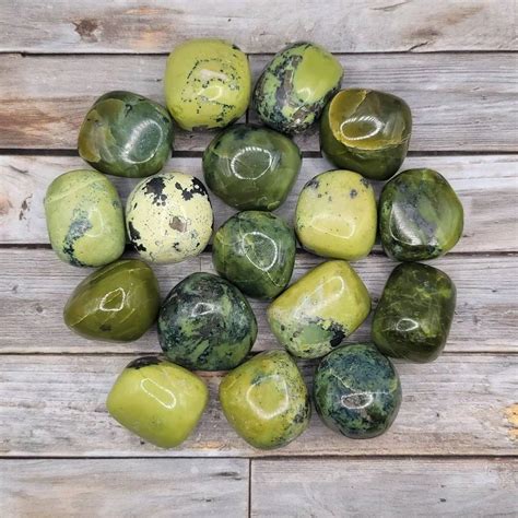 Green Multiple Shape Serpentine Semi Precious Gemstone For Jewelry At
