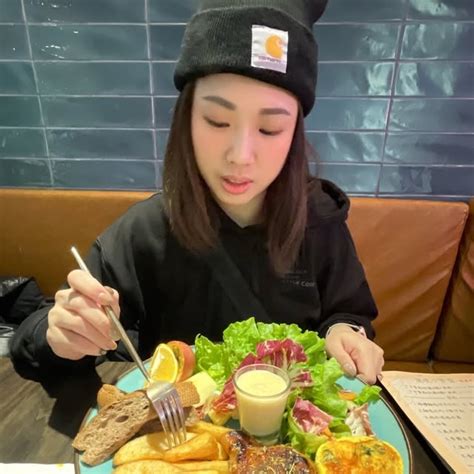 Cathy Threads Say More