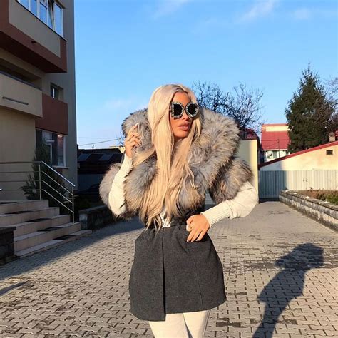 Pin på Bimbo heroines