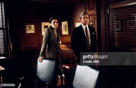 Angie Harmon Law And Order 2000 Photos And Premium High Res Pictures
