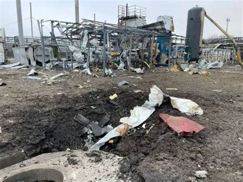 РФ вдарила по українській енергетиці на Харківщині — ЗМІ Читайте на Ukr Net